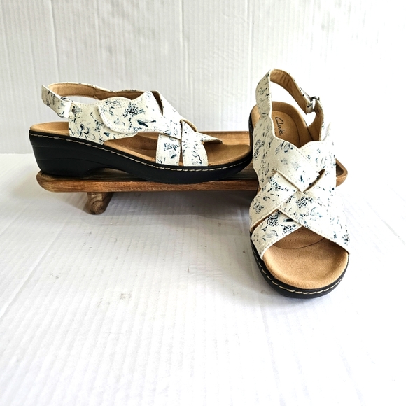 Clarks | Shoes | Clarks Collection Merliah Echo Sandals Size Floral ...